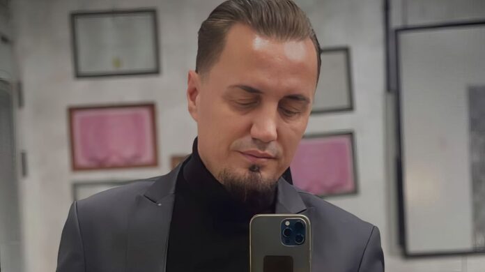 Blero publikon foto intime me të dashurën e re - InfoKosova