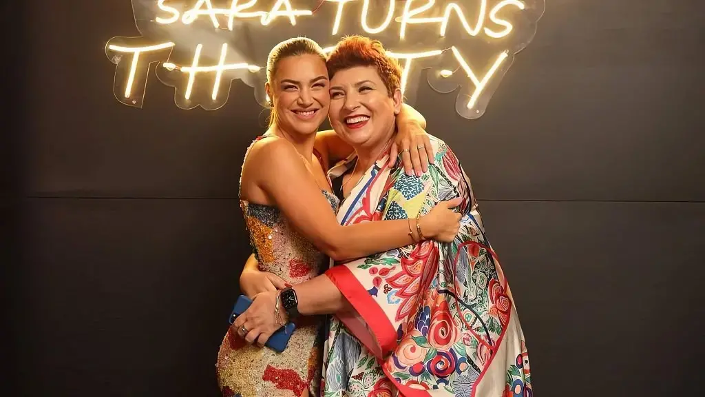 ''Të bukurat e ninit'', Xheri sjell foton e ëmbël të Sarës me Poem