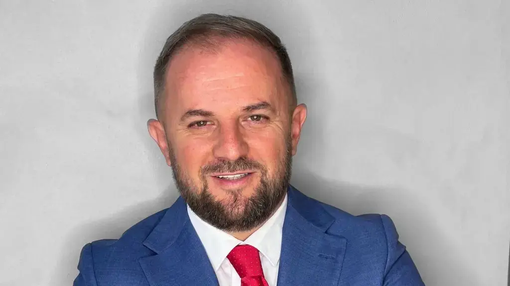 Serbia fton të rinjtë për shërbim ushtarak, Raci: Jashtëzakonisht ...