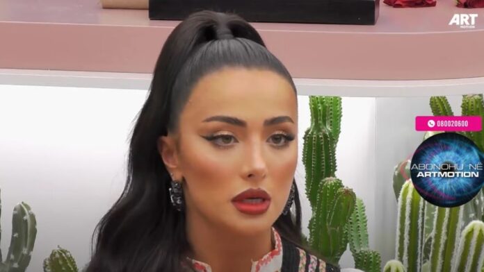 “M’vjen marre prej familjes”, Alba reagon pas klipit që i'u shfaq në Prime