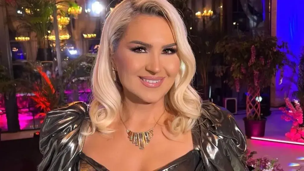 E papritur, Njomza e bën Shyhreten si Marilyn Monroe