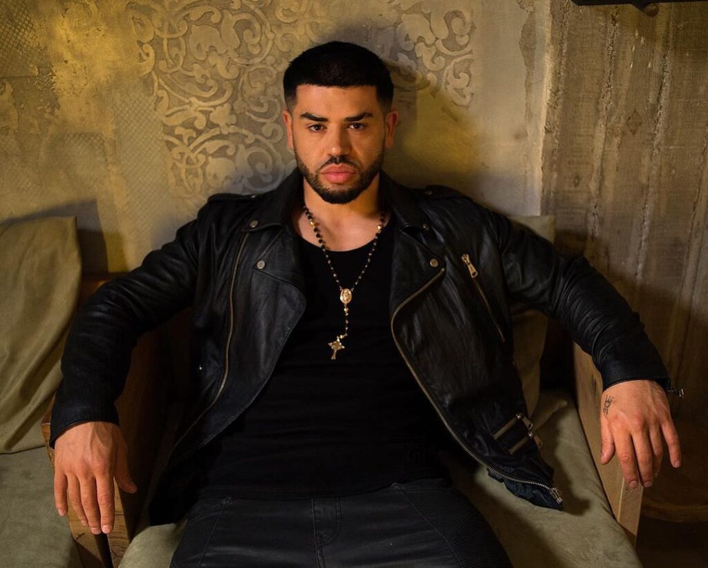 Noizy publikon bisedat private me Loredanën