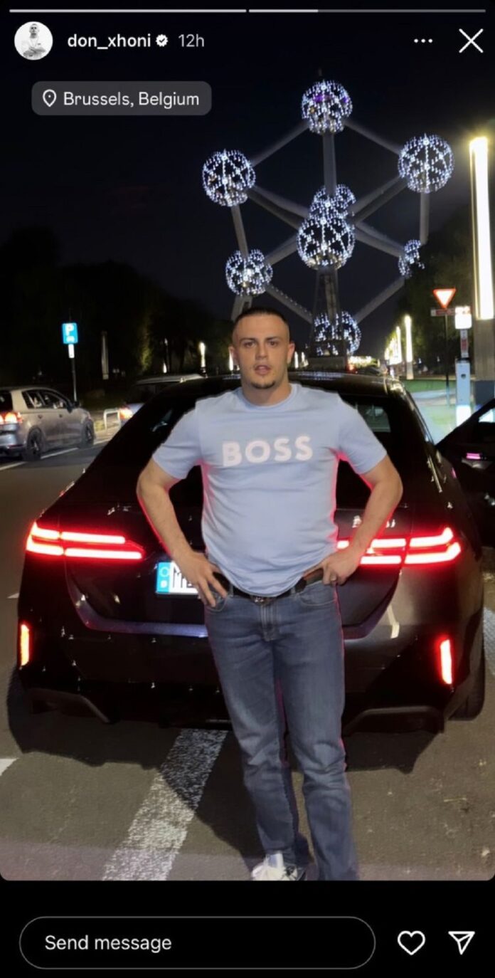 Pa muskuj dhe me bark, Don Xhoni habit me pamjen e re