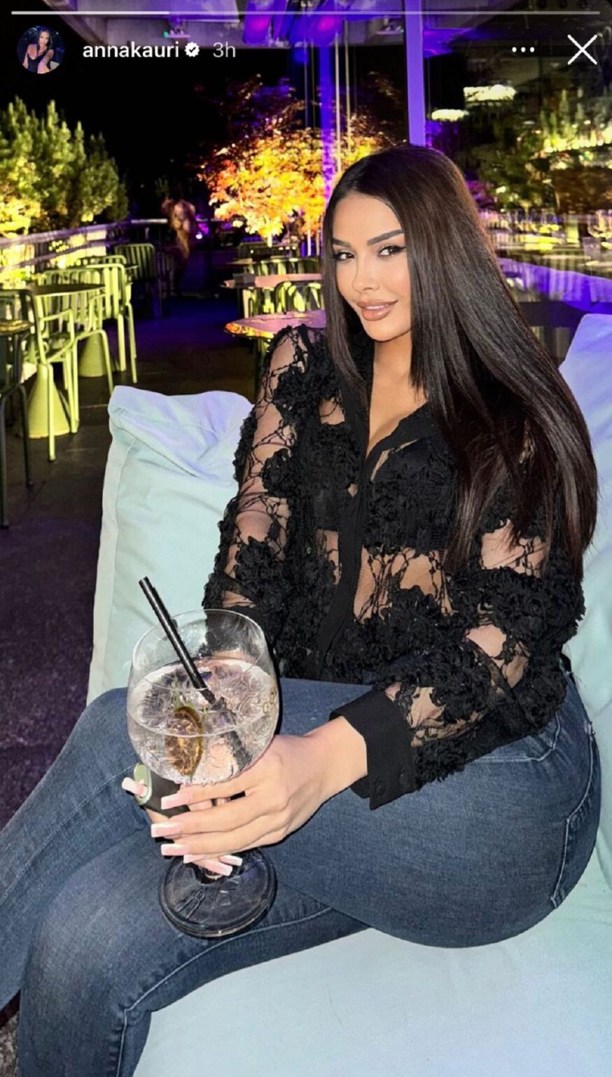 Të pasmet e Ana Kaurit mezi po i zë kamera, 'çmend' meshkujt me foton e ...