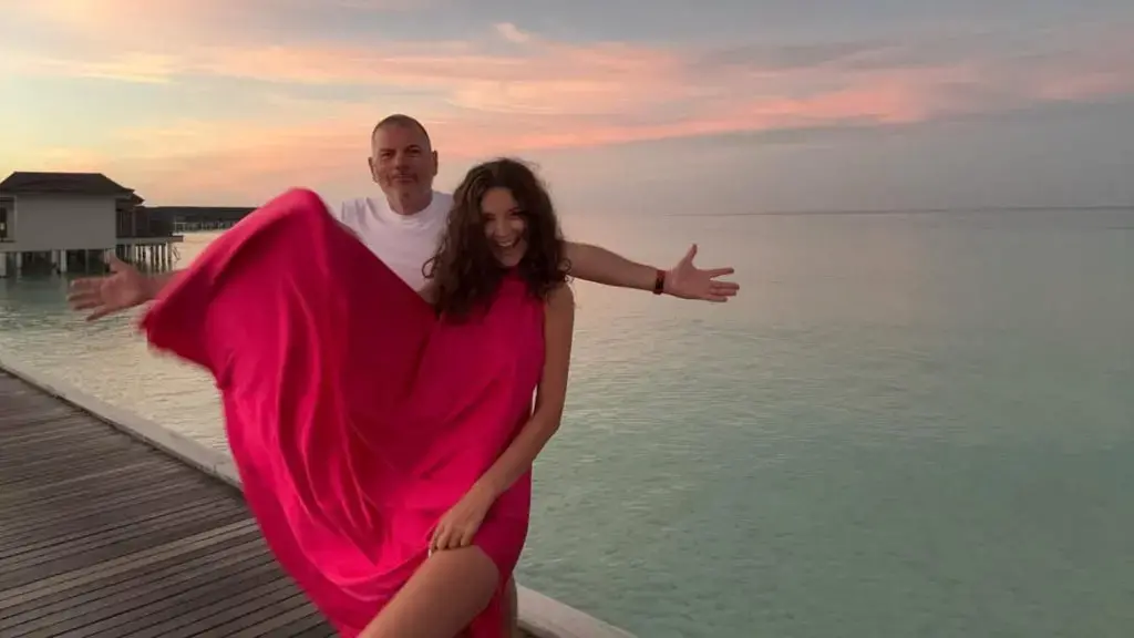Mos ndoshta Diola Dosti është shtatzënë? (Foto)