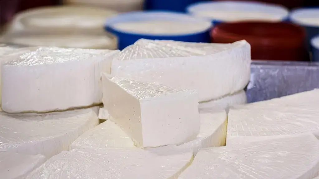 Si ndikon djathi në nivelet e sheqerit në gjak? Zbuloni sasinë e duhur ...